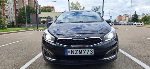 Black Kia Ceed 2016 in Kaunas, with an engine capacity of 1.60 L and mileage of 291 thousand km for 5500 €, photo 10 on AUTOMOTO.COM.LV