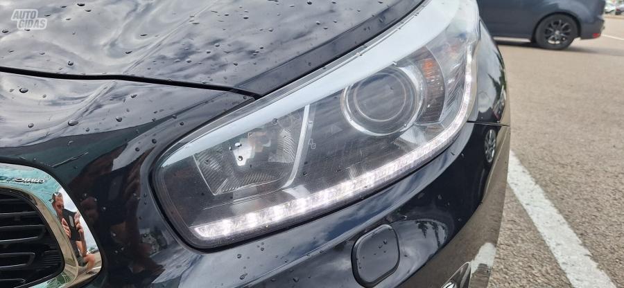 Black Kia Ceed 2016 in Kaunas, with an engine capacity of 1.60 L and mileage of 291 thousand km for 5500 €, photo 12 on AUTOMOTO.COM.LV