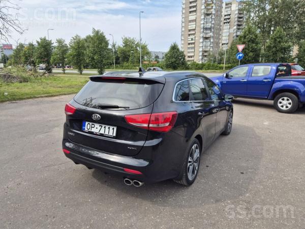 Black Kia Ceed 2017 in Riga, with an engine capacity of 1.60 L and mileage of 209 thousand km for 6390 €, photo 6 on AUTOMOTO.COM.LV