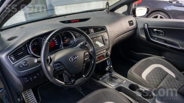 Black Kia Ceed 2017 in Riga, with an engine capacity of 1.60 L and mileage of 209 thousand km for 6390 €, photo 10 on AUTOMOTO.COM.LV