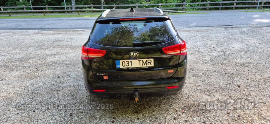 Melns Kia Ceed 2017 Narva, ar dzinēja tilpumu 1.60 L un nobraukumu 154 tūkst. km par 8900 €, foto 4 vietnē AUTOMOTO.COM.LV
