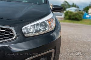Melns Kia Ceed 2017 Tallina, ar dzinēja tilpumu 1.40 L un nobraukumu 136 tūkst. km par 9400 €, foto 10 vietnē AUTOMOTO.COM.LV