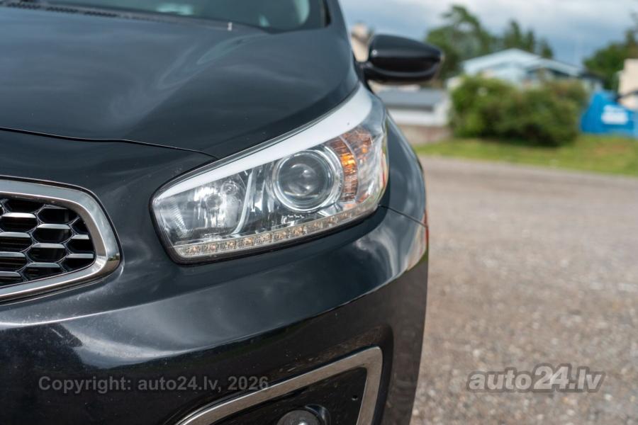 Melns Kia Ceed 2017 Tallina, ar dzinēja tilpumu 1.40 L un nobraukumu 136 tūkst. km par 9400 €, foto 10 vietnē AUTOMOTO.COM.LV