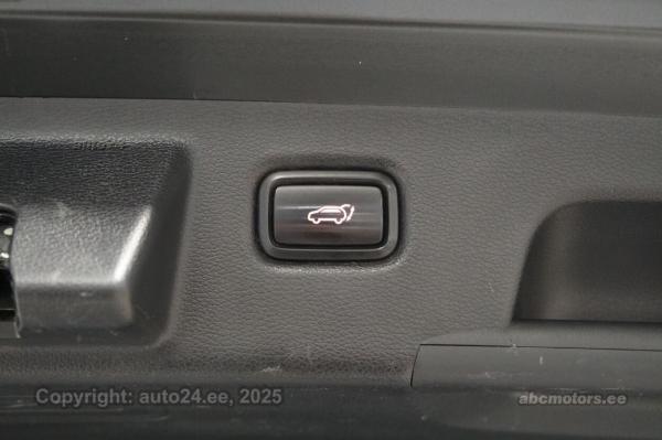 Black Kia Ceed 2018 in Tallinn, with an engine capacity of 1.40 L and mileage of 120 thousand km for 14990 €, photo 11 on AUTOMOTO.COM.LV