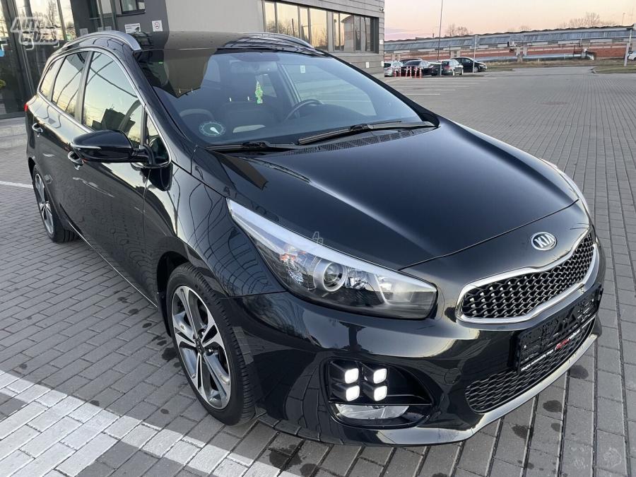 Black Kia Ceed 2018 in Kaunas, with an engine capacity of 1.00 L and mileage of 223 thousand km for 6400 €, photo 9 on AUTOMOTO.COM.LV
