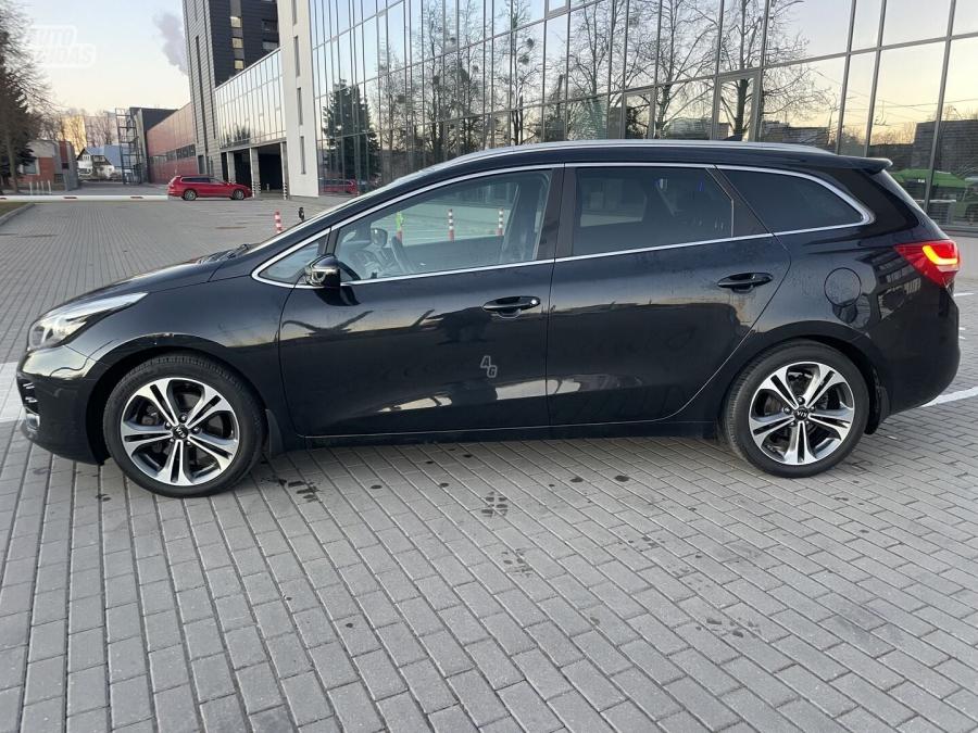 Black Kia Ceed 2018 in Kaunas, with an engine capacity of 1.00 L and mileage of 223 thousand km for 6400 €, photo 19 on AUTOMOTO.COM.LV