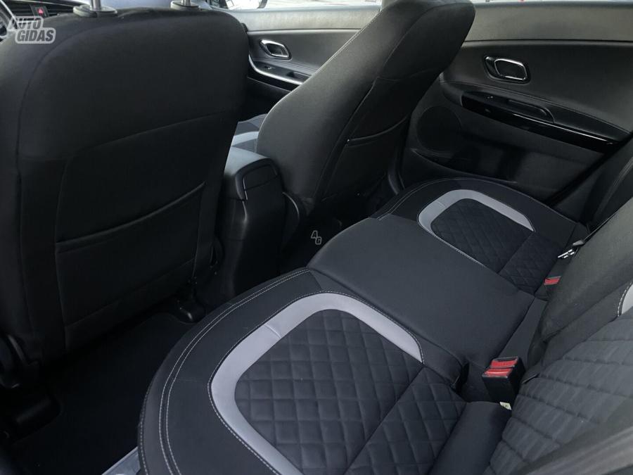 Black Kia Ceed 2018 in Kaunas, with an engine capacity of 1.00 L and mileage of 223 thousand km for 6400 €, photo 29 on AUTOMOTO.COM.LV