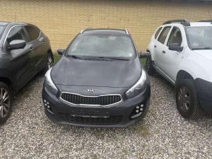 Black Kia Ceed 2018 in Panevezys, with an engine capacity of 1.60 L and mileage of 277 thousand km for 3750 €, photo 3 on AUTOMOTO.COM.LV