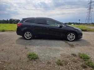 Melns Kia Ceed 2018 Saku, ar dzinēja tilpumu 1.60 L un nobraukumu 214 tūkst. km par 9500 €, foto 6 vietnē AUTOMOTO.COM.LV
