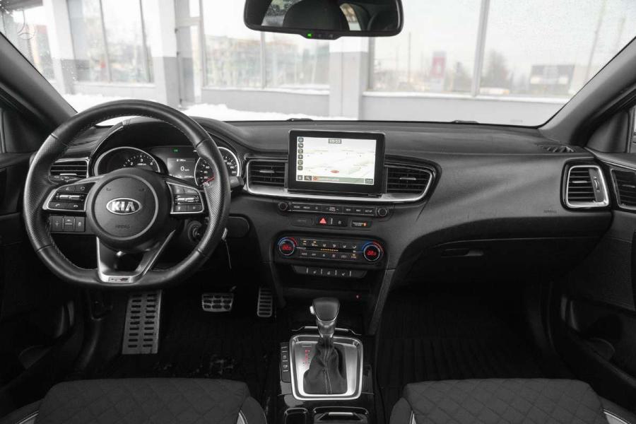 Black Kia Ceed 2019 in Vilnius, with an engine capacity of 1.60 L and mileage of 107 thousand km for 11950 €, photo 11 on AUTOMOTO.COM.LV
