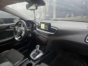 Black Kia Ceed 2019 in Vilnius, with an engine capacity of 1.35 L and mileage of 152 thousand km for 14100 €, photo 9 on AUTOMOTO.COM.LV