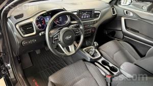 Black Kia Ceed 2019 in Riga, with an engine capacity of 1.40 L and mileage of 113 thousand km for 8900 €, photo 12 on AUTOMOTO.COM.LV