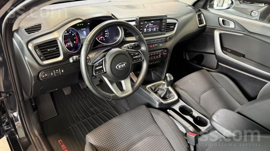 Black Kia Ceed 2019 in Riga, with an engine capacity of 1.40 L and mileage of 113 thousand km for 8900 €, photo 12 on AUTOMOTO.COM.LV