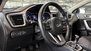 Black Kia Ceed 2019 in Riga, with an engine capacity of 1.40 L and mileage of 113 thousand km for 8900 €, photo 18 on AUTOMOTO.COM.LV