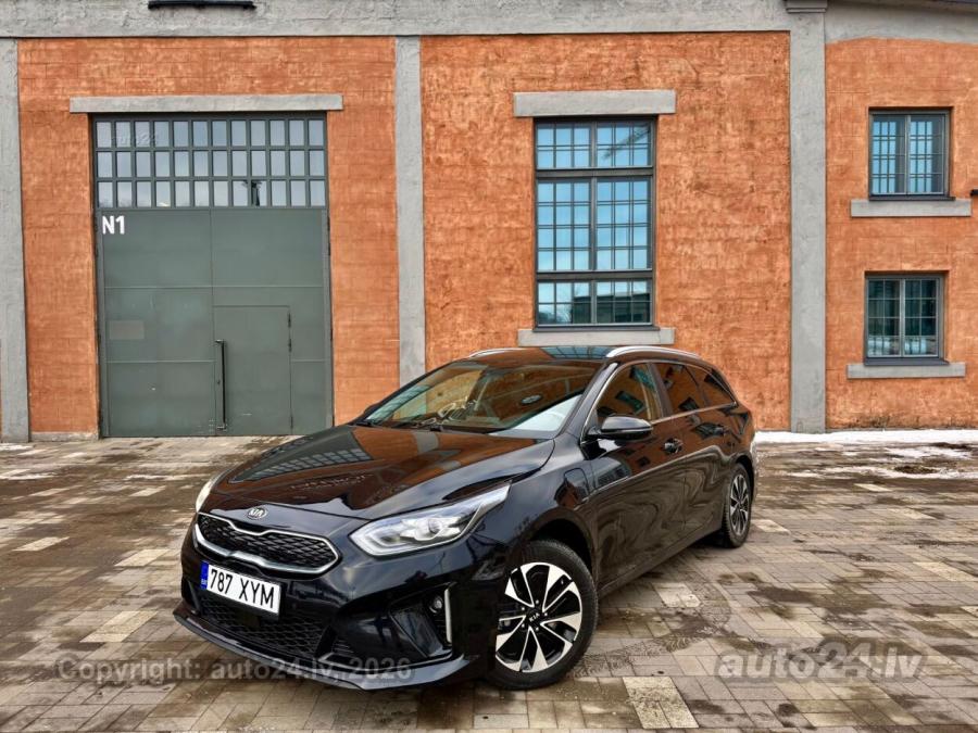 Melns Kia Ceed 2020 Tallina, ar dzinēja tilpumu 1.60 L un nobraukumu 181 tūkst. km par 14900 €, foto 1 vietnē AUTOMOTO.COM.LV