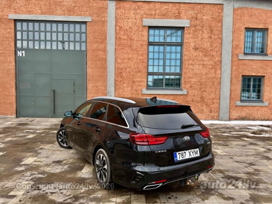 Melns Kia Ceed 2020 Tallina, ar dzinēja tilpumu 1.60 L un nobraukumu 181 tūkst. km par 14900 €, foto 4 vietnē AUTOMOTO.COM.LV