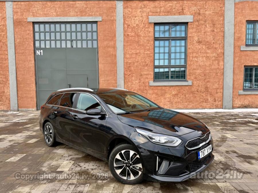 Melns Kia Ceed 2020 Tallina, ar dzinēja tilpumu 1.60 L un nobraukumu 181 tūkst. km par 14900 €, foto 7 vietnē AUTOMOTO.COM.LV