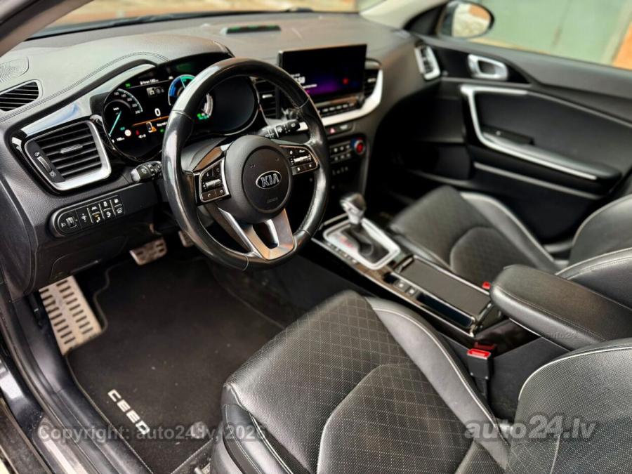 Melns Kia Ceed 2020 Tallina, ar dzinēja tilpumu 1.60 L un nobraukumu 181 tūkst. km par 14900 €, foto 11 vietnē AUTOMOTO.COM.LV
