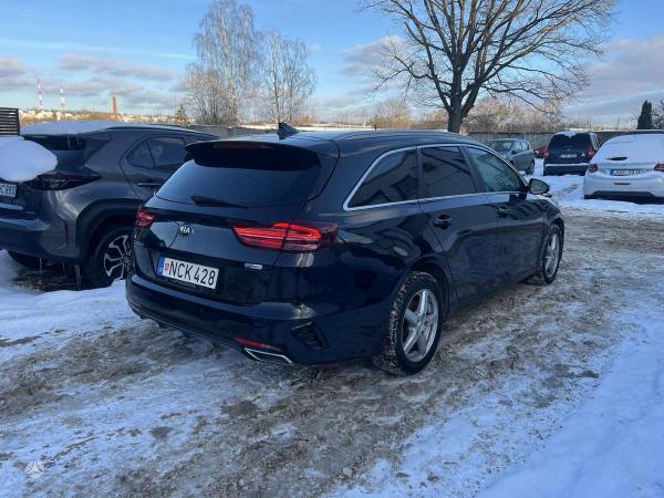 Melns Kia Ceed 2020 Kauņa, ar dzinēja tilpumu 1.58 L un nobraukumu 194 tūkst. km par 4900 €, foto 3 vietnē AUTOMOTO.COM.LV