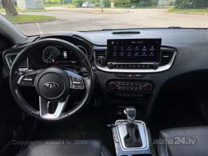 Black Kia Ceed 2020 in Narva, with an engine capacity of 1.60 L and mileage of 188 thousand km for 13555 €, photo 10 on AUTOMOTO.COM.LV