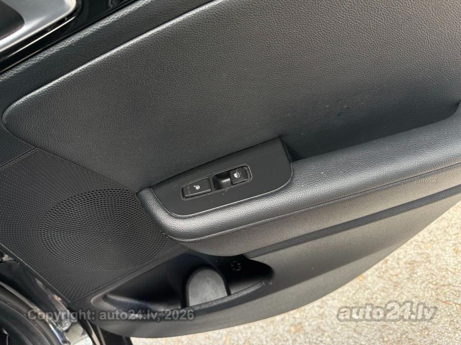 Black Kia Ceed 2020 in Narva, with an engine capacity of 1.60 L and mileage of 188 thousand km for 13555 €, photo 22 on AUTOMOTO.COM.LV