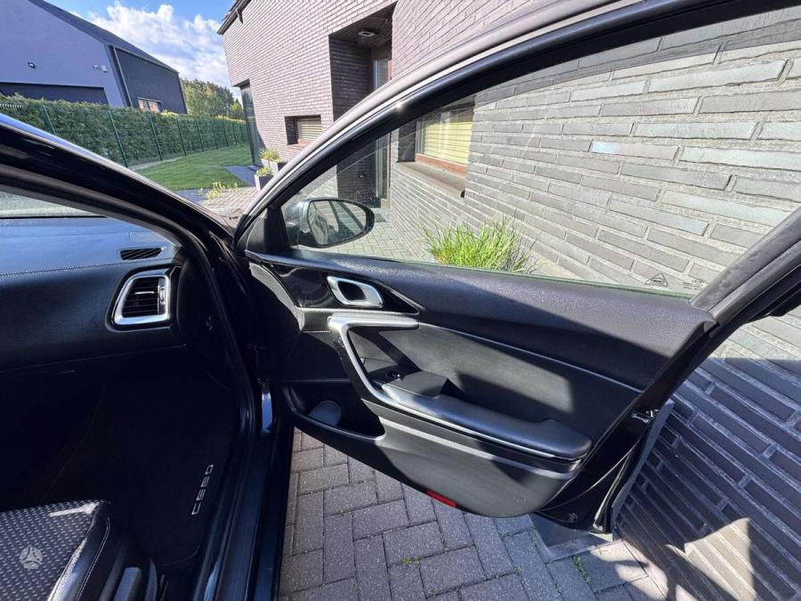 Melns Kia Ceed 2020 Viļņa, ar dzinēja tilpumu 1.00 L un nobraukumu 214 tūkst. km par 6500 €, foto 22 vietnē AUTOMOTO.COM.LV