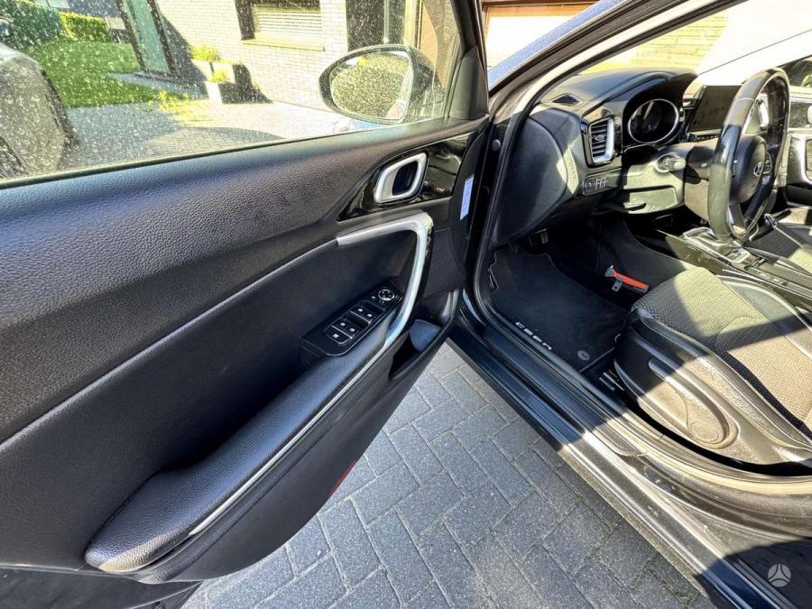 Melns Kia Ceed 2020 Viļņa, ar dzinēja tilpumu 1.00 L un nobraukumu 214 tūkst. km par 6500 €, foto 23 vietnē AUTOMOTO.COM.LV
