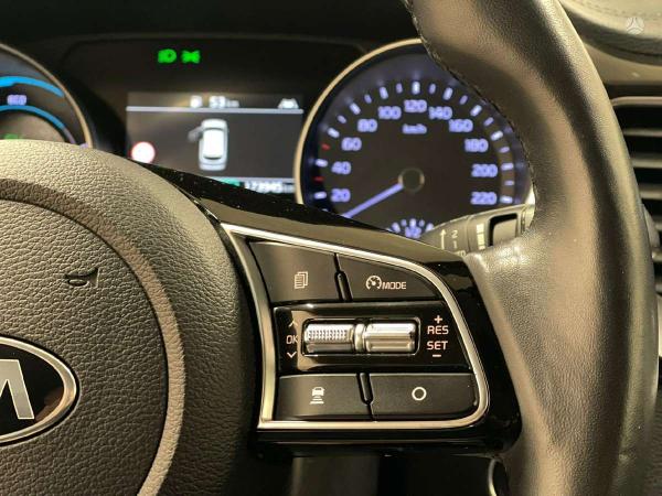 Black Kia Ceed 2021 in Marijampole, with an engine capacity of 1.58 L and mileage of 174 thousand km for 15246 €, photo 11 on AUTOMOTO.COM.LV