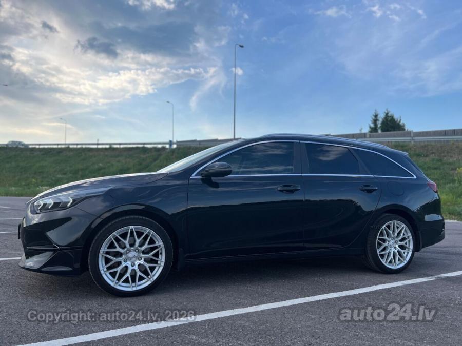 Black Kia Ceed 2021 in Tallinn, with an engine capacity of 1.50 L and mileage of 89 thousand km for 17500 €, photo 2 on AUTOMOTO.COM.LV