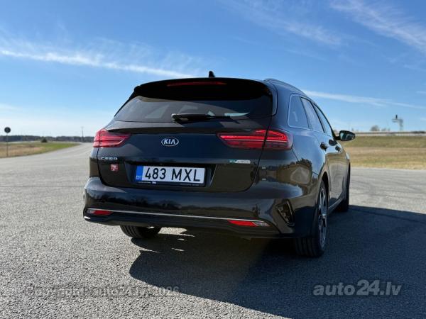 Black Kia Ceed 2021 in Tallinn, with an engine capacity of 1.60 L and mileage of 102 thousand km for 16900 €, photo 4 on AUTOMOTO.COM.LV