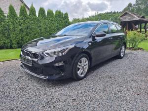 Black Kia Ceed 2021 in Kaunas, with an engine capacity of 1.60 L and mileage of 150 thousand km for 11800 €, photo 3 on AUTOMOTO.COM.LV