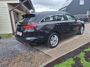 Black Kia Ceed 2021 in Kaunas, with an engine capacity of 1.60 L and mileage of 150 thousand km for 11800 €, photo 12 on AUTOMOTO.COM.LV