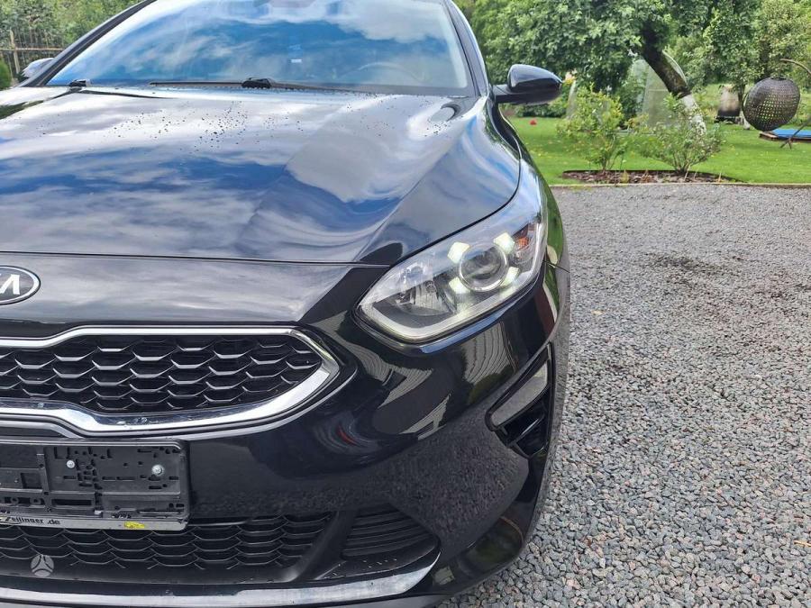 Black Kia Ceed 2021 in Kaunas, with an engine capacity of 1.60 L and mileage of 150 thousand km for 11800 €, photo 18 on AUTOMOTO.COM.LV