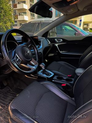 Melns Kia Ceed 2021 Tallina, ar dzinēja tilpumu 1.40 L un nobraukumu 69 tūkst. km par 17500 €, foto 12 vietnē AUTOMOTO.COM.LV