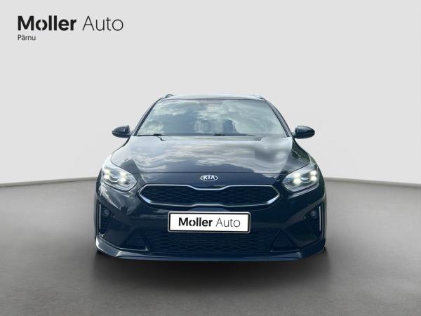 Black Kia Ceed 2021 in Parnu, with an engine capacity of 1.40 L and mileage of 104 thousand km for 17950 €, photo 4 on AUTOMOTO.COM.LV