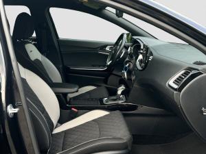Black Kia Ceed 2021 in Parnu, with an engine capacity of 1.40 L and mileage of 104 thousand km for 17950 €, photo 6 on AUTOMOTO.COM.LV