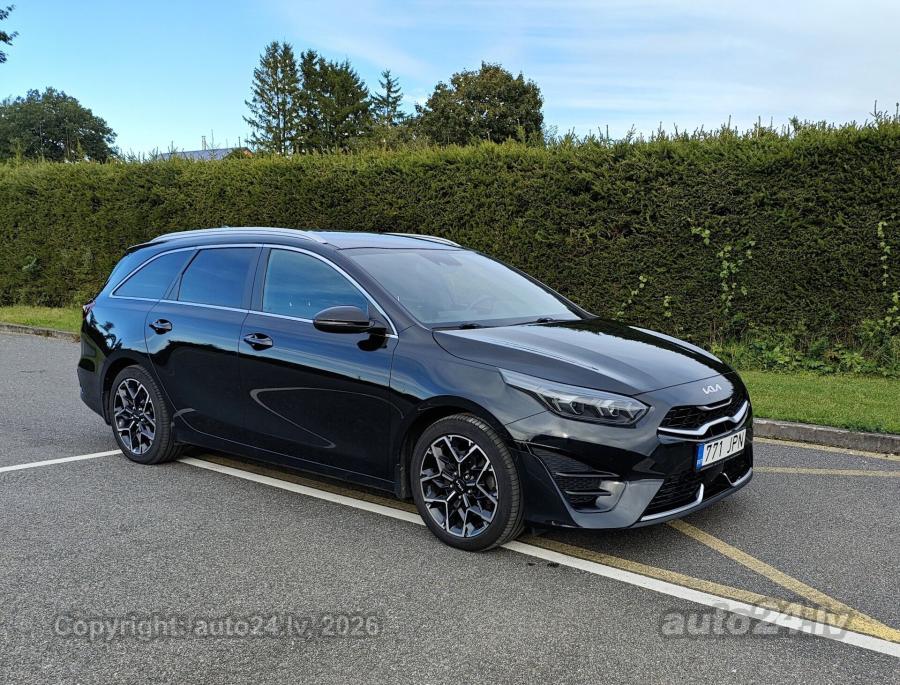 Black Kia Ceed 2021 in Tallinn, with an engine capacity of 1.50 L and mileage of 72 thousand km for 17900 €, photo 1 on AUTOMOTO.COM.LV