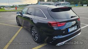 Black Kia Ceed 2021 in Tallinn, with an engine capacity of 1.50 L and mileage of 72 thousand km for 17900 €, photo 5 on AUTOMOTO.COM.LV