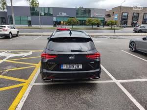 Black Kia Ceed 2021 in Vilnius, with an engine capacity of 1.60 L and mileage of 155 thousand km for 15200 €, photo 3 on AUTOMOTO.COM.LV