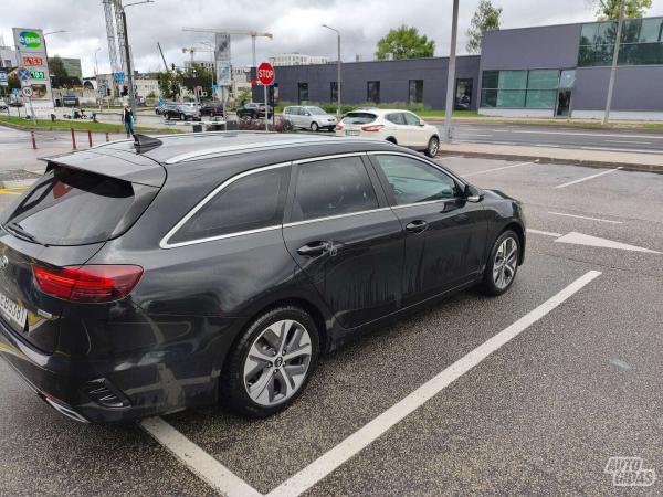 Black Kia Ceed 2021 in Vilnius, with an engine capacity of 1.60 L and mileage of 155 thousand km for 15200 €, photo 4 on AUTOMOTO.COM.LV