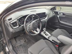 Black Kia Ceed 2021 in Vilnius, with an engine capacity of 1.60 L and mileage of 155 thousand km for 15200 €, photo 6 on AUTOMOTO.COM.LV