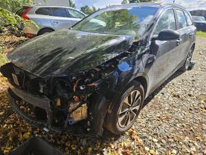 Black Kia Ceed 2021 in Siauliai, with an engine capacity of 1.60 L and mileage of 60 thousand km for 7600 €, photo 5 on AUTOMOTO.COM.LV