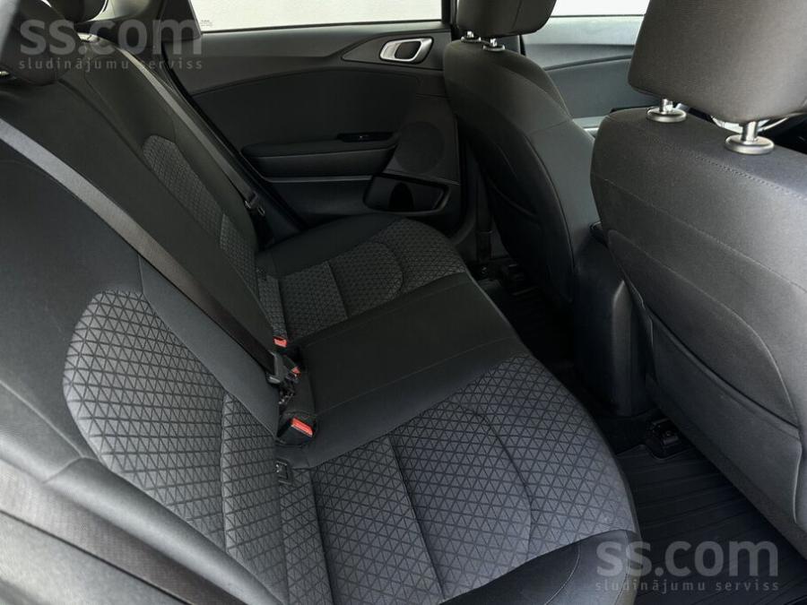 Melns Kia Ceed 2023 Rīga, ar dzinēja tilpumu 1.60 L un nobraukumu 147 tūkst. km par 14950 €, foto 21 vietnē AUTOMOTO.COM.LV