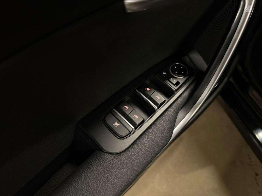 Black Kia Ceed 2023 in Vilnius, with an engine capacity of 1.48 L and mileage of 64 thousand km for 21900 €, photo 12 on AUTOMOTO.COM.LV