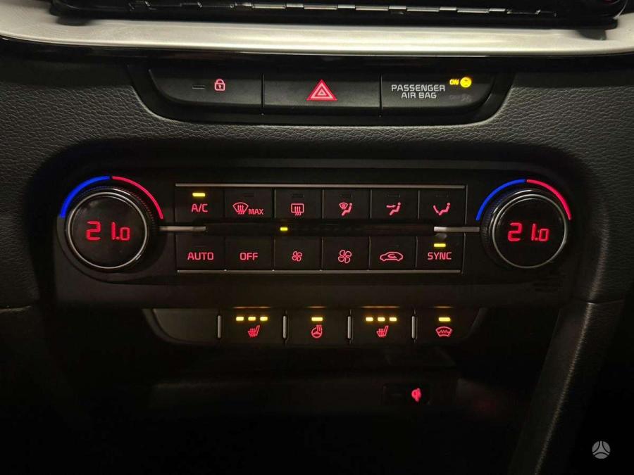 Black Kia Ceed 2023 in Vilnius, with an engine capacity of 1.48 L and mileage of 64 thousand km for 21900 €, photo 14 on AUTOMOTO.COM.LV