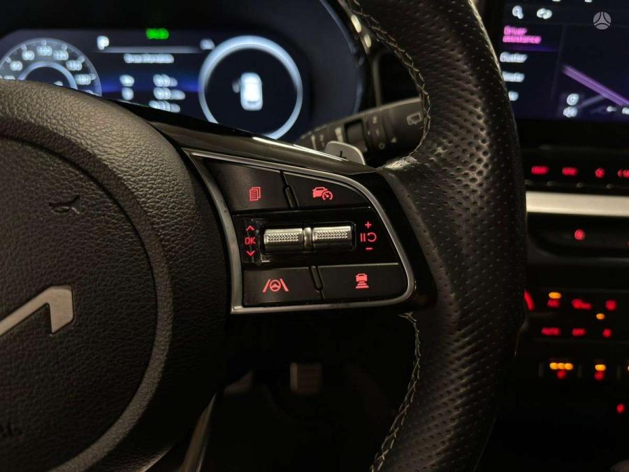 Black Kia Ceed 2023 in Vilnius, with an engine capacity of 1.48 L and mileage of 64 thousand km for 21900 €, photo 20 on AUTOMOTO.COM.LV