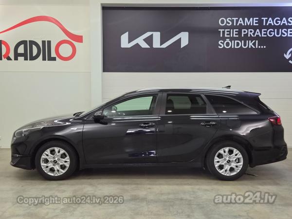 Melns Kia Ceed 2024 Hāpsalu, ar dzinēja tilpumu 1.50 L un nobraukumu 41 tūkst. km par 19999 €, foto 1 vietnē AUTOMOTO.COM.LV