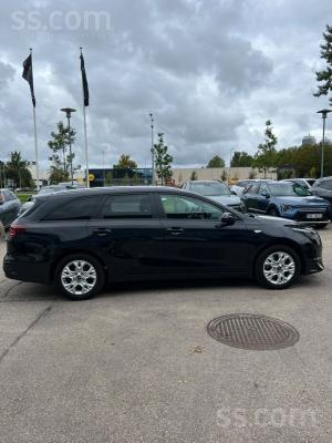 Melns Kia Ceed 2024 Rīga, ar dzinēja tilpumu 1.50 L un nobraukumu 64 tūkst. km par 17500 €, foto 7 vietnē AUTOMOTO.COM.LV