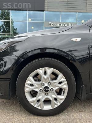 Melns Kia Ceed 2024 Rīga, ar dzinēja tilpumu 1.50 L un nobraukumu 64 tūkst. km par 17500 €, foto 10 vietnē AUTOMOTO.COM.LV