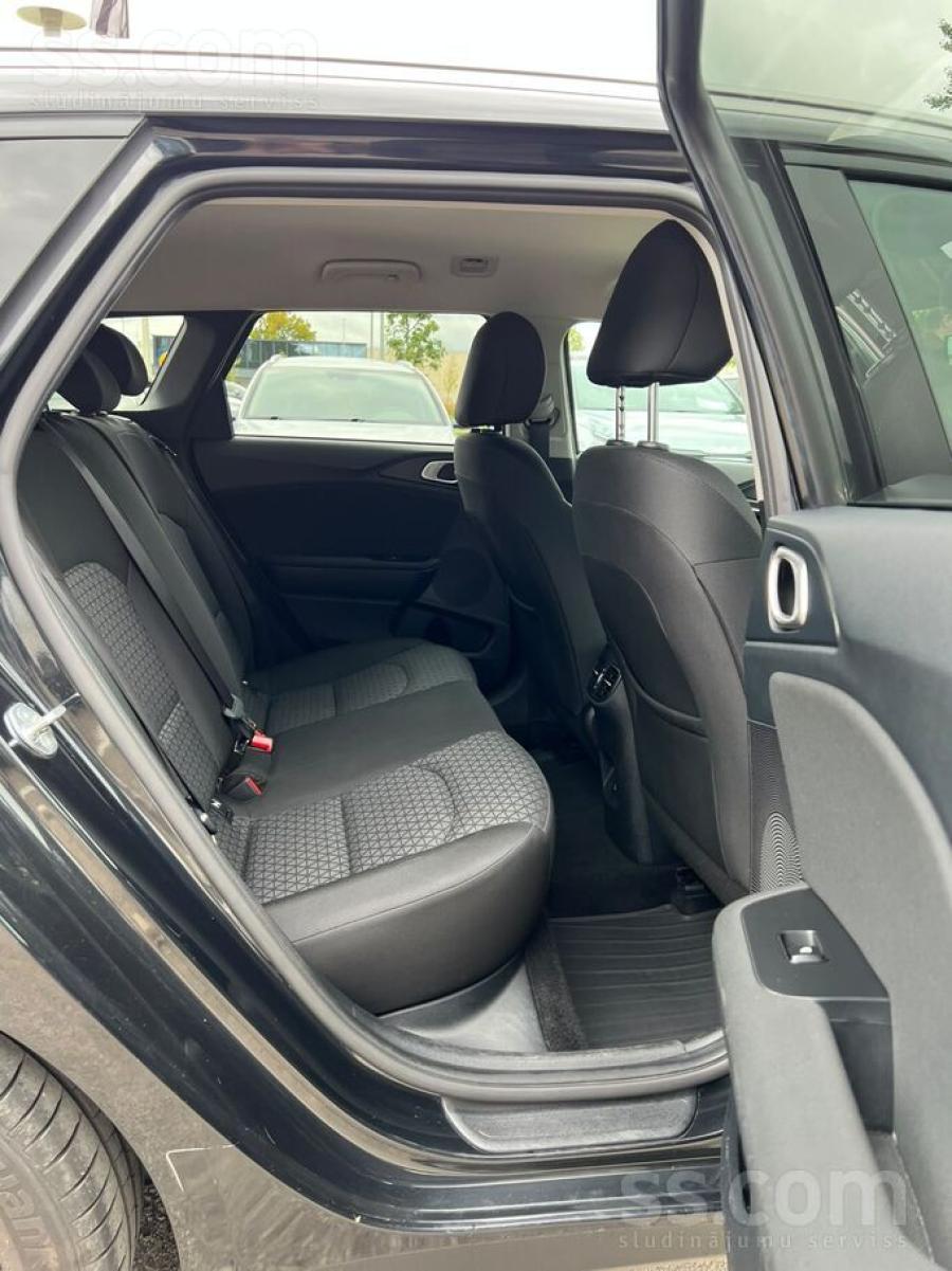 Melns Kia Ceed 2024 Rīga, ar dzinēja tilpumu 1.50 L un nobraukumu 64 tūkst. km par 17500 €, foto 17 vietnē AUTOMOTO.COM.LV